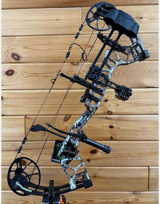 Bear Archery Special Edition Legit RTH 70# RH Predator Fall Grey ...